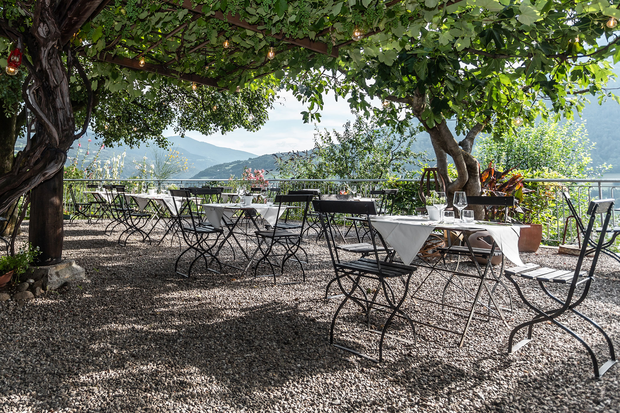 Gasthaus Sunnegg in Brixen | Ihre Wohlfühloase mitten im Weinberg